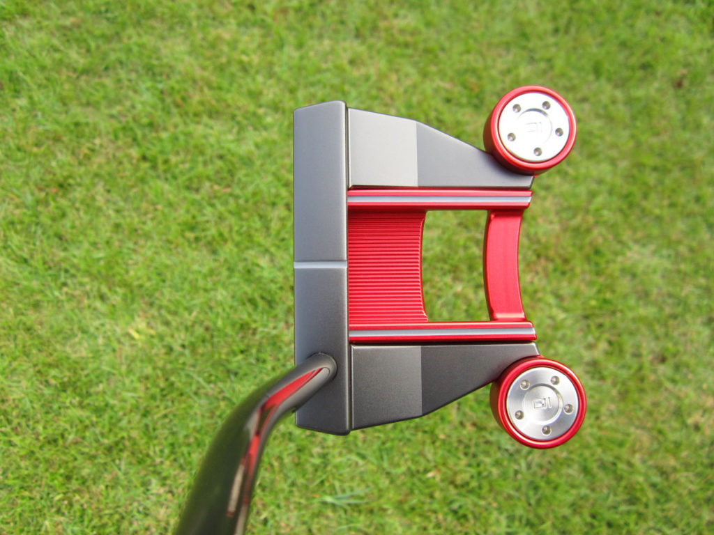 Scotty Cameron Gallery Red MOTO Futura 6M 350G w/ Black Shaft - Tour ...