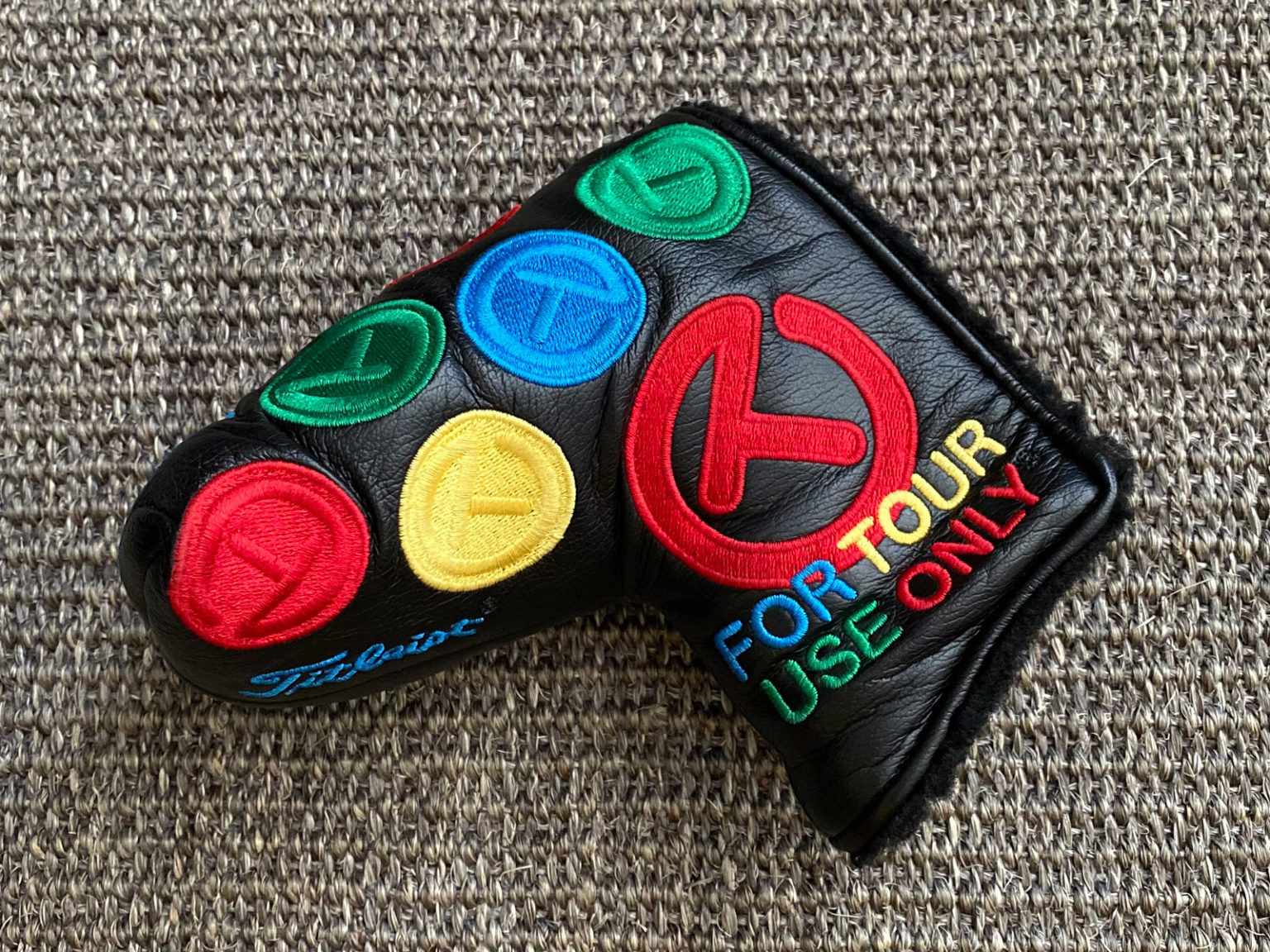 Scotty Cameron Tour Only Black Dancing Rainbow Circle T Mid Mallet ...