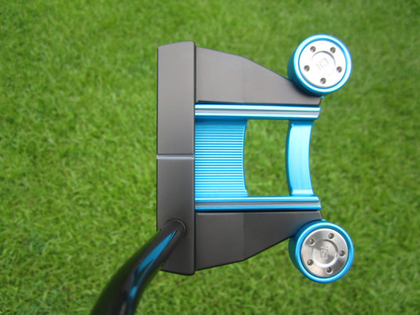 Scotty Cameron Gallery Blue MOTO Futura 6M 350G w/ Black Shaft - Tour ...