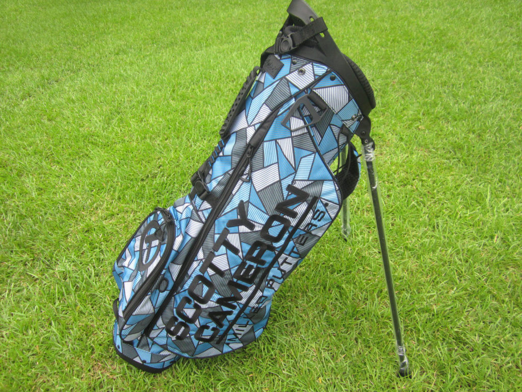 Scotty Cameron 2022 Holiday Blue "Neo Camo" Wanderer Circle T Carry ...
