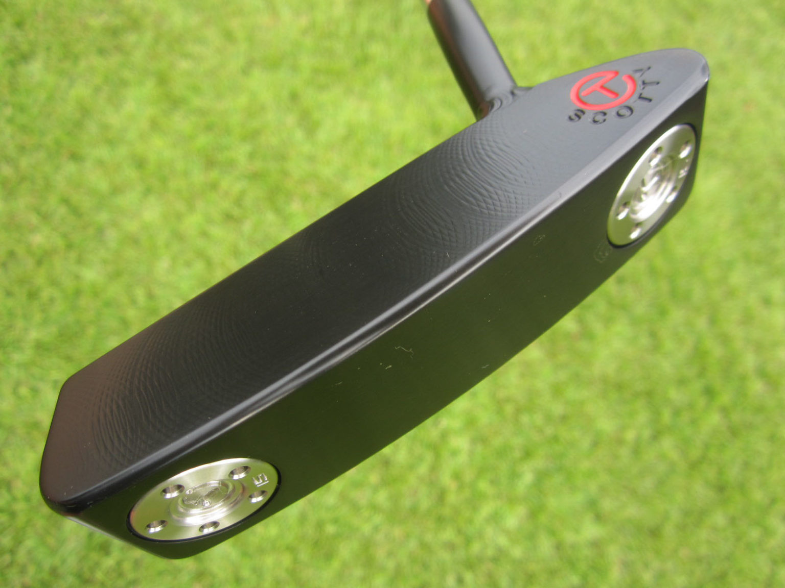 Scotty Cameron Tour Only Black Newport 2.5 Studio Select Circle T 350G ...