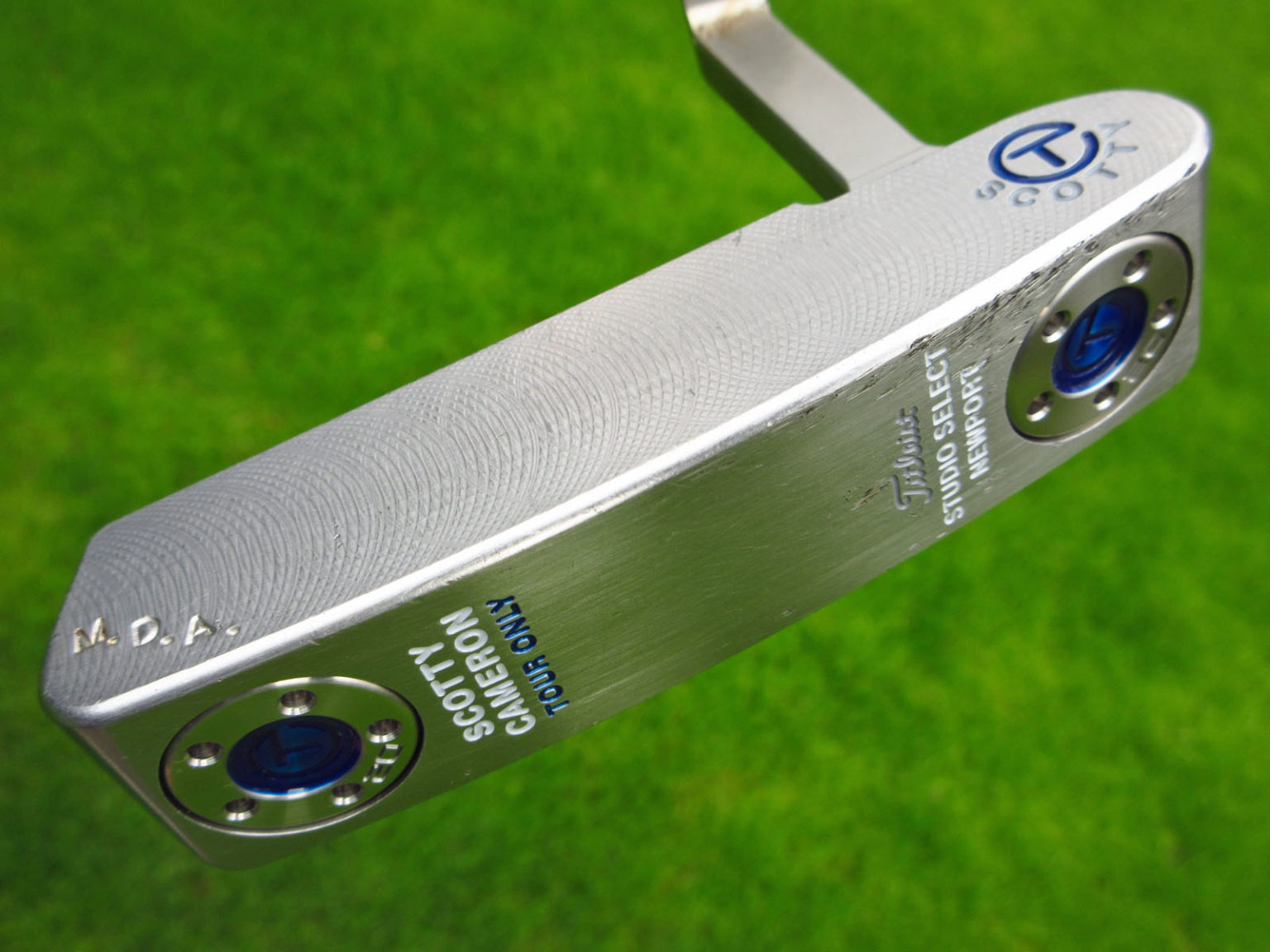 Scotty Cameron Tour Only SSS "Naked" Newport Studio Select Circle T 360G - Tour Putter Gallery