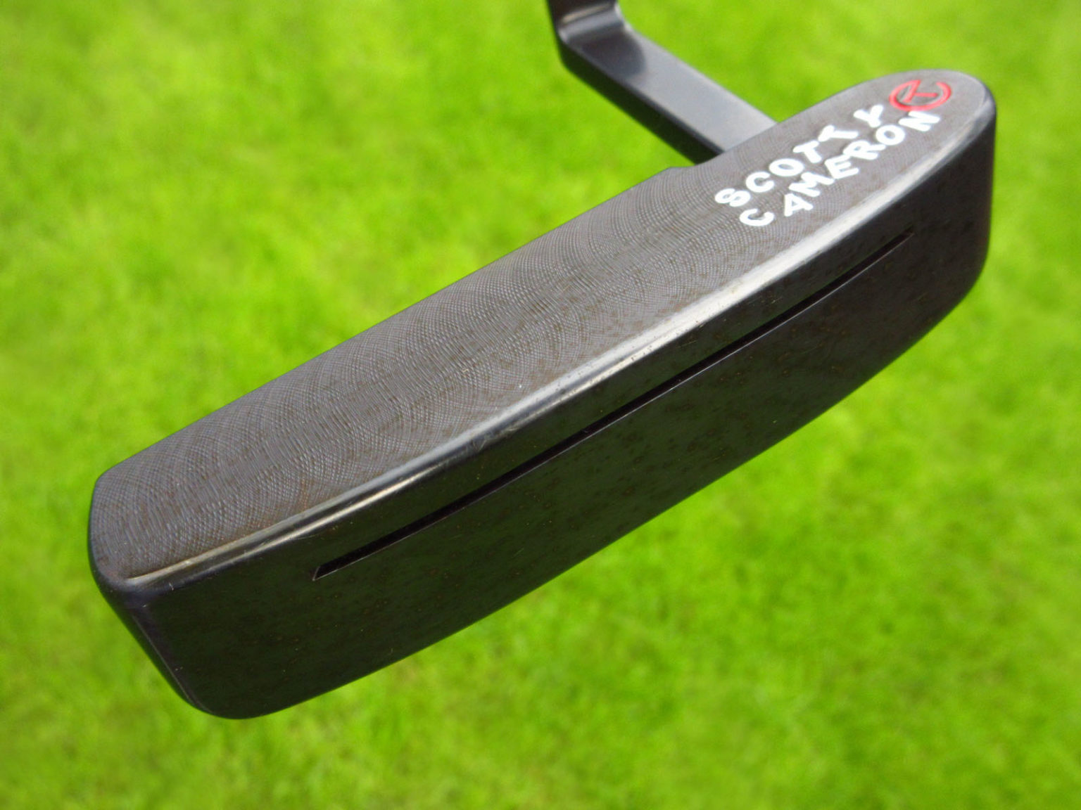 Scotty Cameron Tour Only Brushed Black Carbon 009 Beach Prototype Circle T 330G - Tour Putter ...